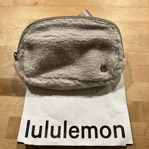 lululemon athletica | Bags | Lululemon Fleece Belt Bag | Poshmark